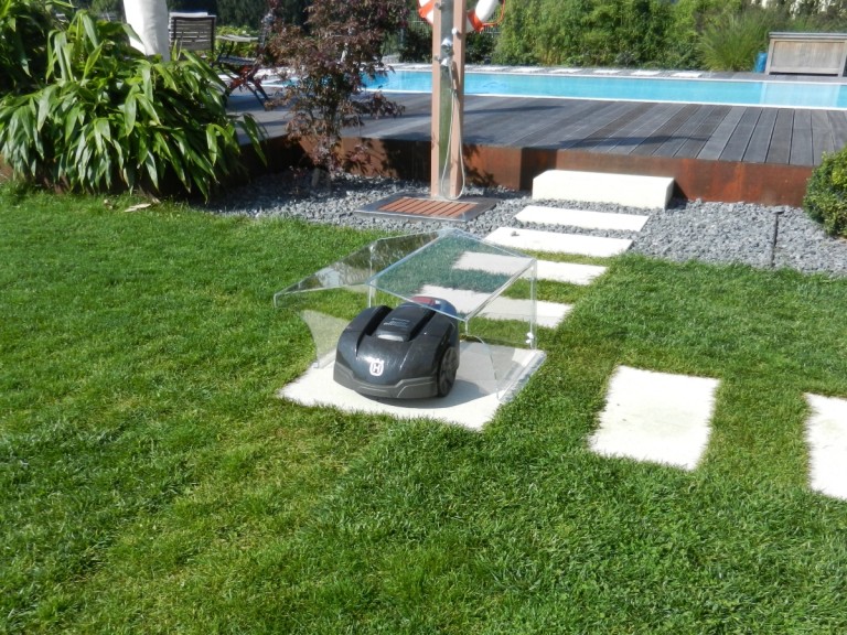 Automower Garage für Ihren Mähroboter