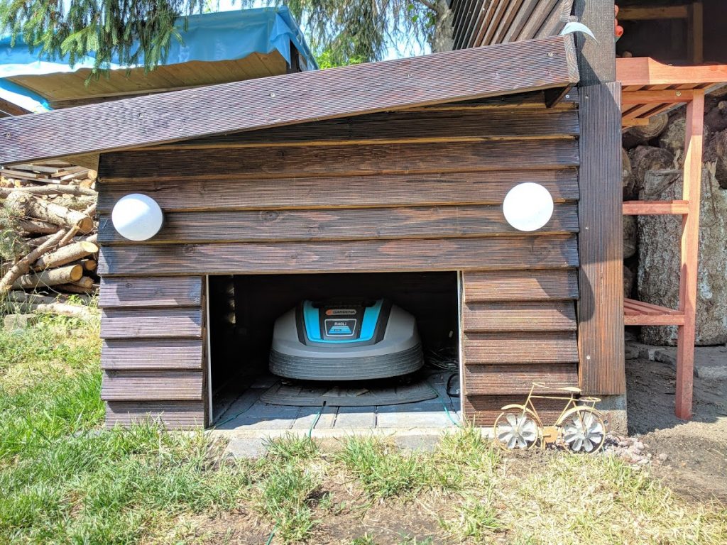 Garage für den Automower 305 selbst bauen - oder kaufen