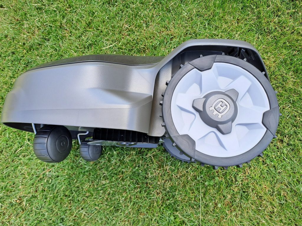 Automower 305 neu - Husqvarna Mähroboter - bis max. 600qm